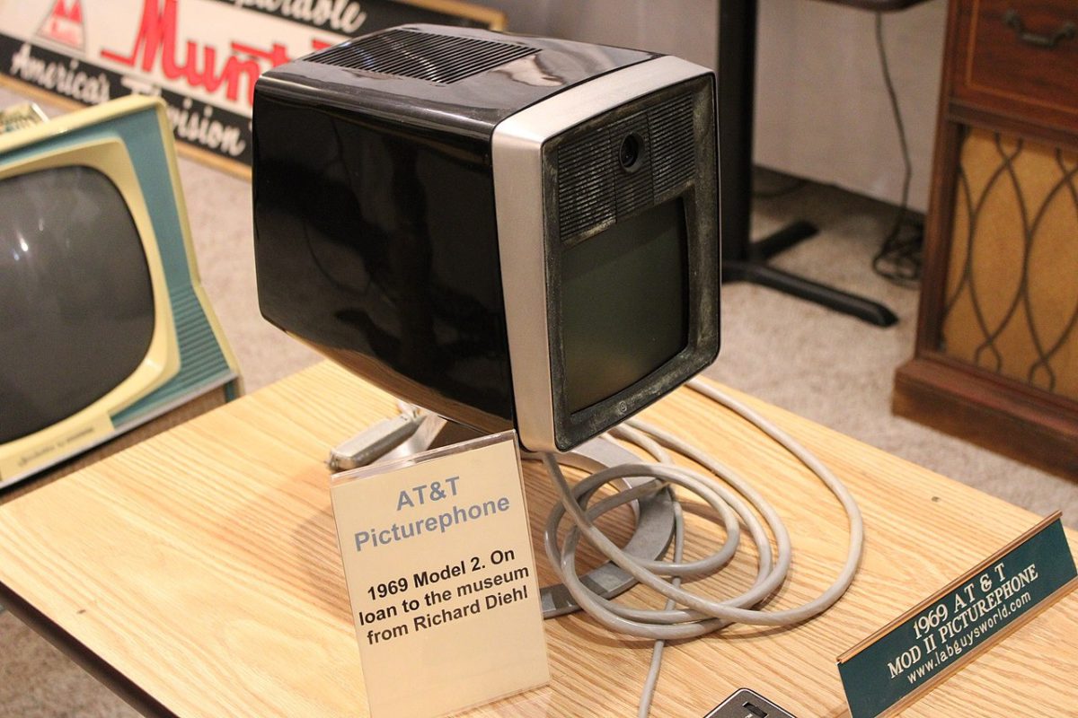 The Biggest (and Weirdest) Space Age Inventions from the 1960s - Gadget ...