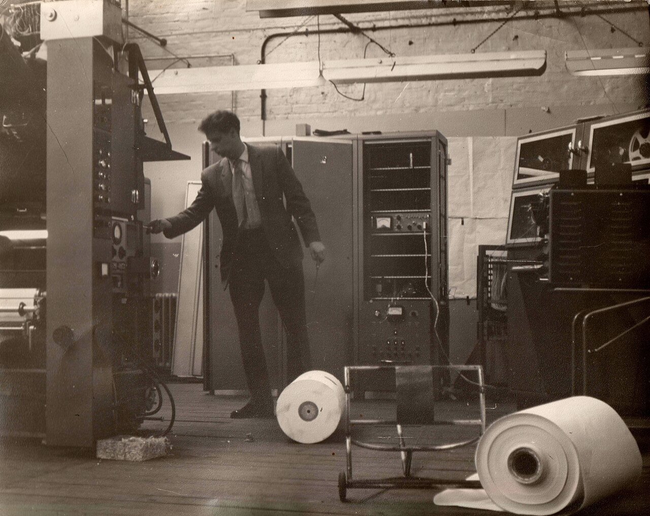 The Biggest (and Weirdest) Space Age Inventions from the 1960s - Gadget ...