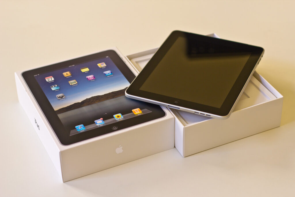 Which Apple iPad Model Is Right For You in 2026? - Gadget Review