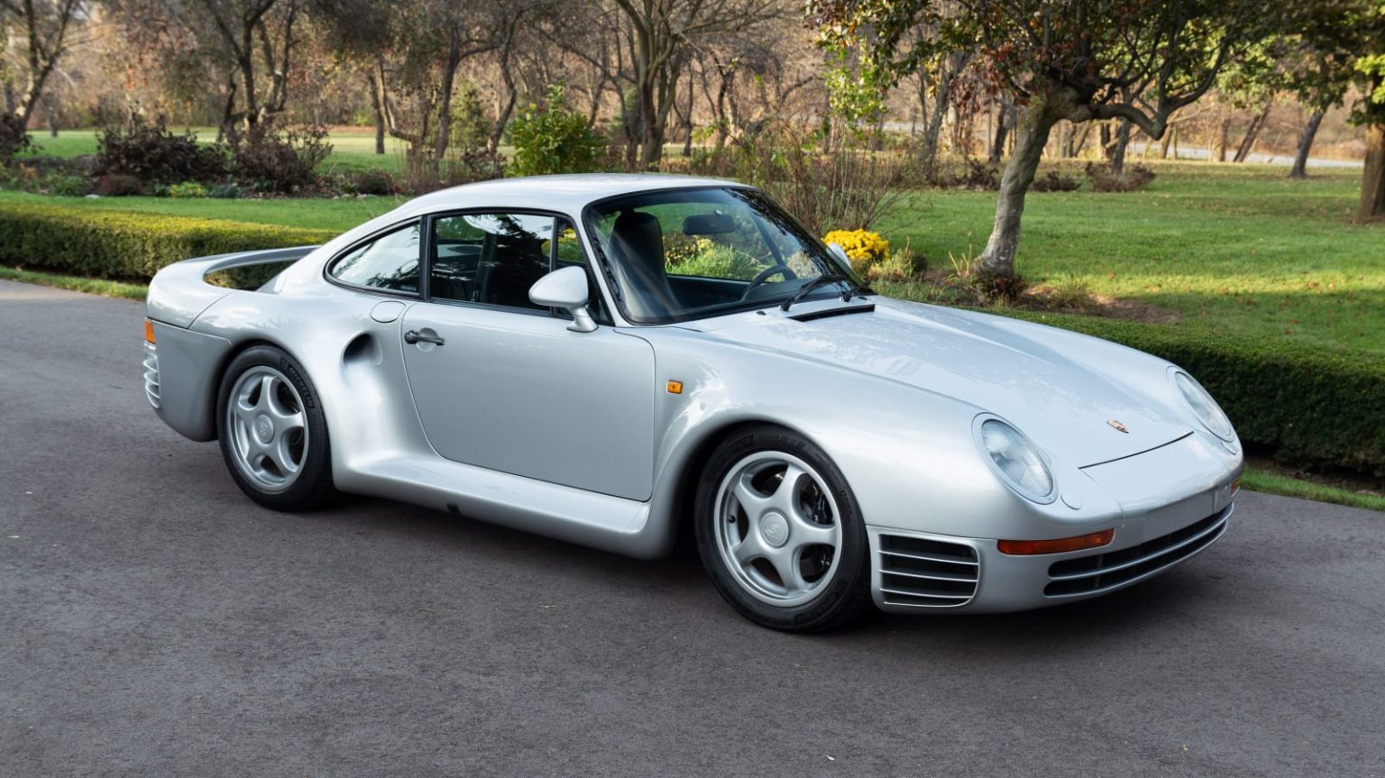 12 of the Most Over Engineered Cars from the 1990s - Gadget Review