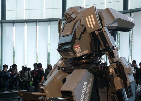 13 Most Incredible Giant Robots From Around the World - Gadget Review