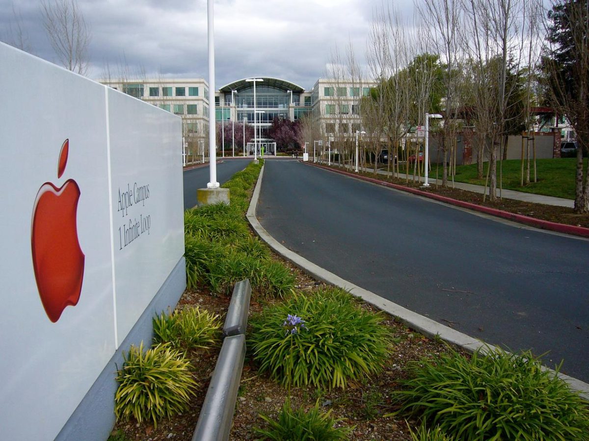 iPhone's Dark Secret: Sweatshop Conditions Allegedly Persist at Chinese ...