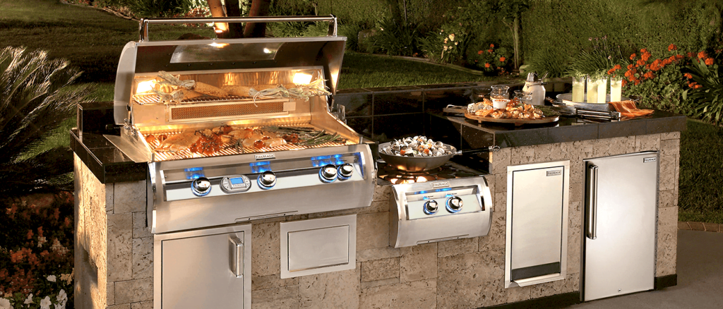 Best Built-In Grills 2022 ~ Top Outdoor Kitchen Built-In Gas Grills Ranked