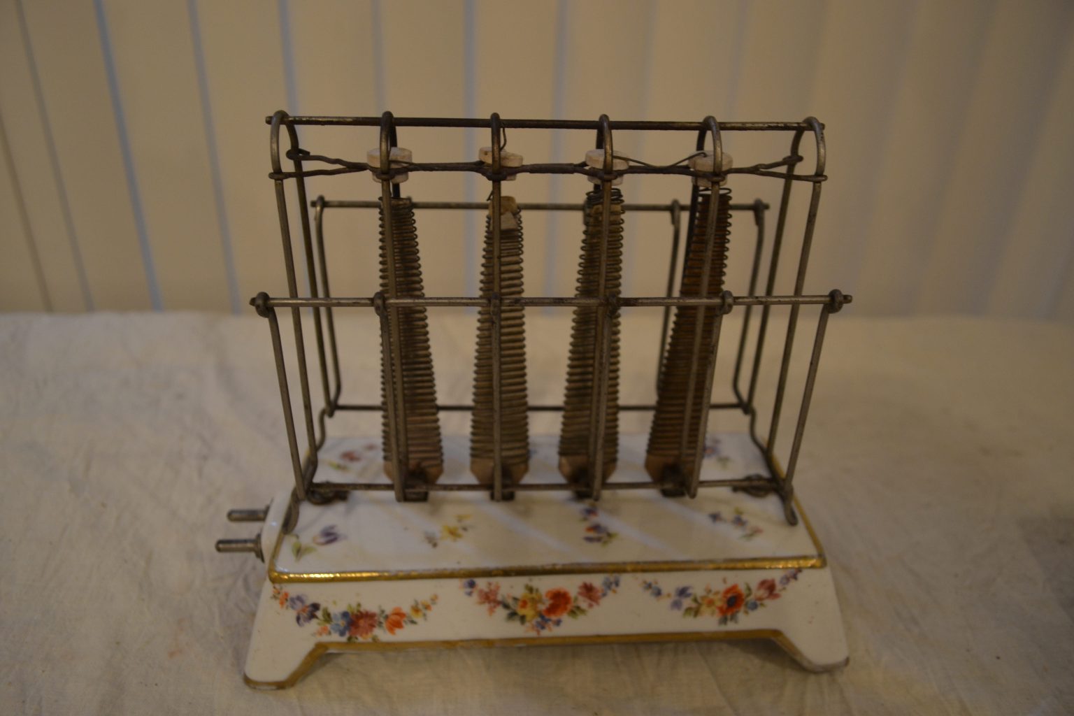 13 Household Appliances That Made Chores Easier for Everyone - Gadget ...