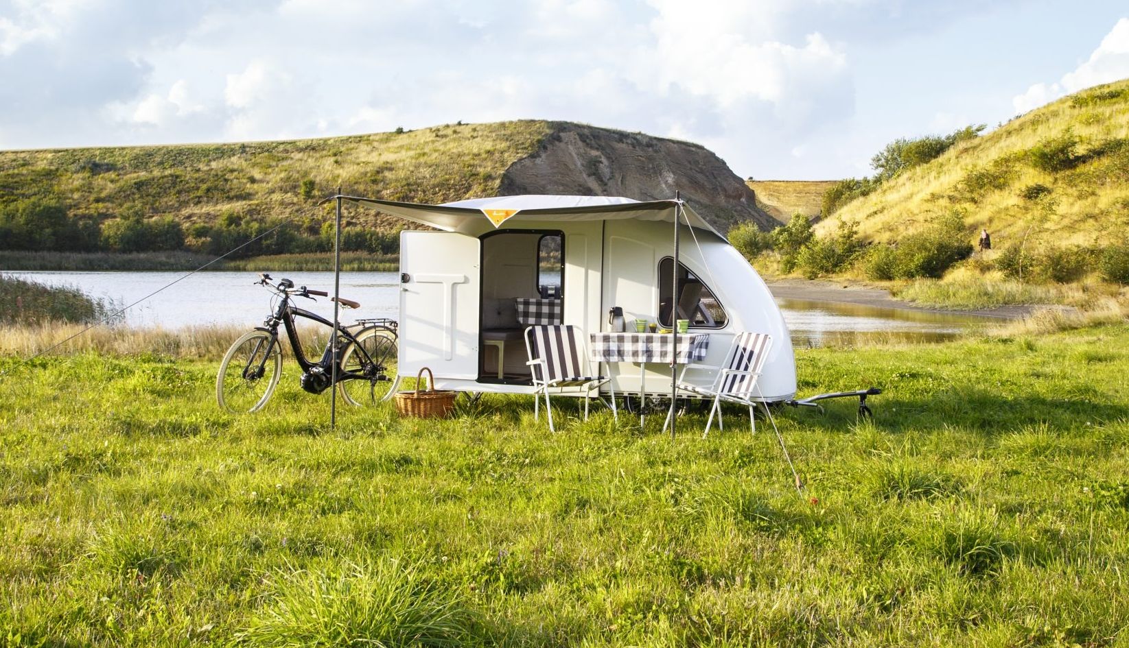 10 Genius Bike Campers That Make RVs Look Ancient - Gadget Review