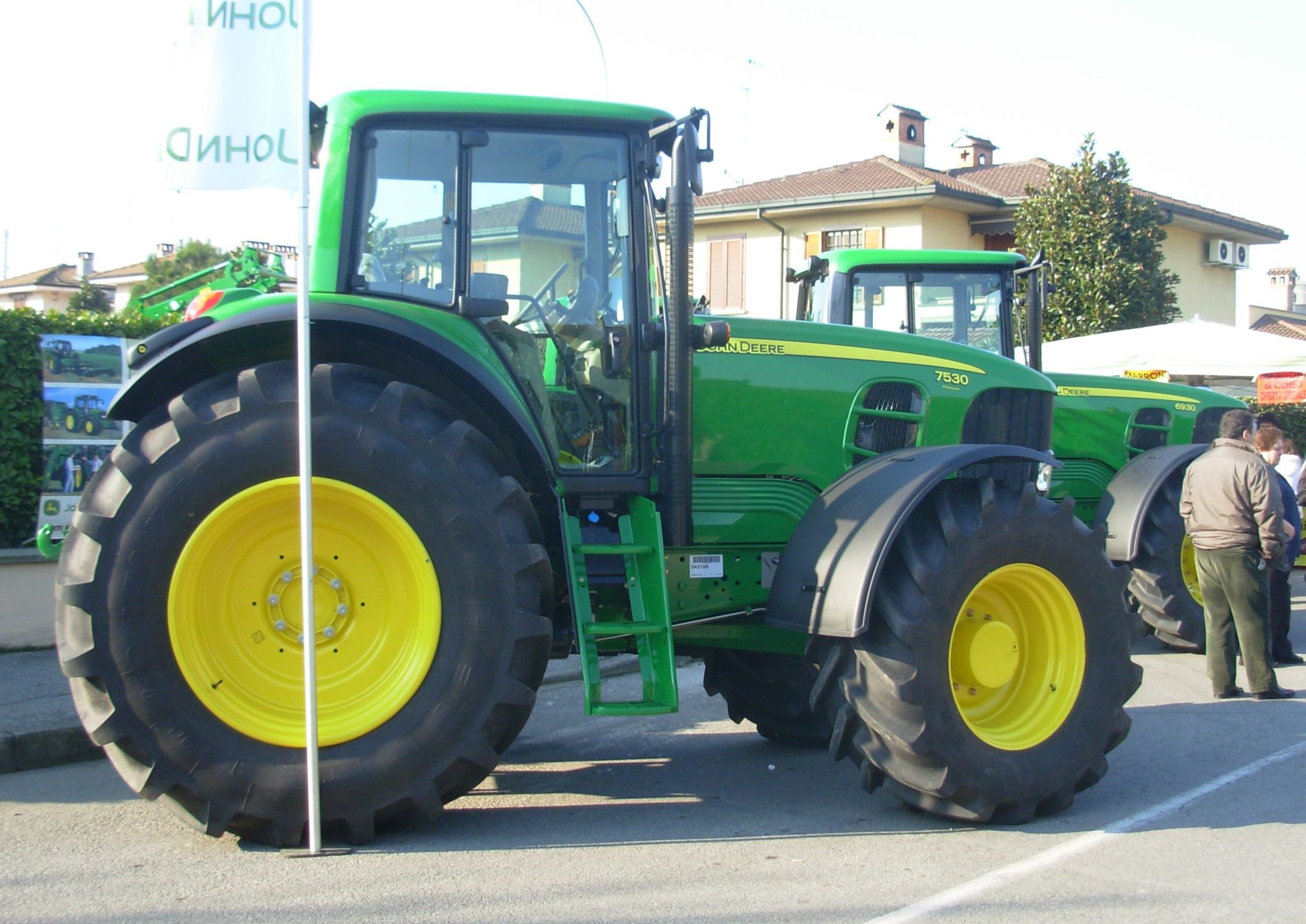 The Tractor Repair Scam: John Deere's Digital Lockdown and the Farmers ...