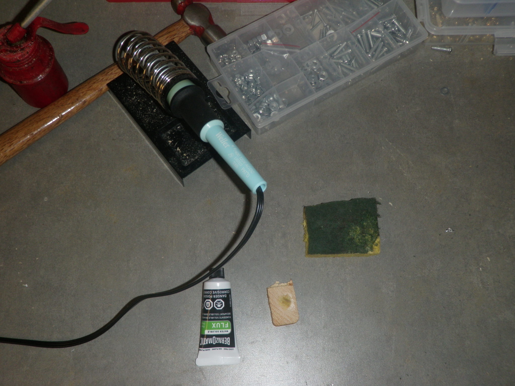 21 Tech Gadgets That Were Once Considered Safe and Now Dangerous ...