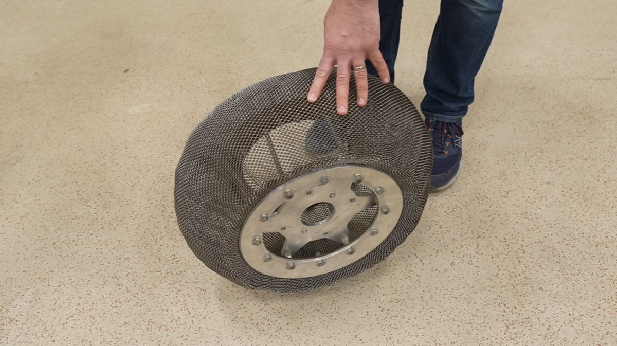 How NASA Reinvented the Wheel with "Unbreakable" Metal - Gadget Review