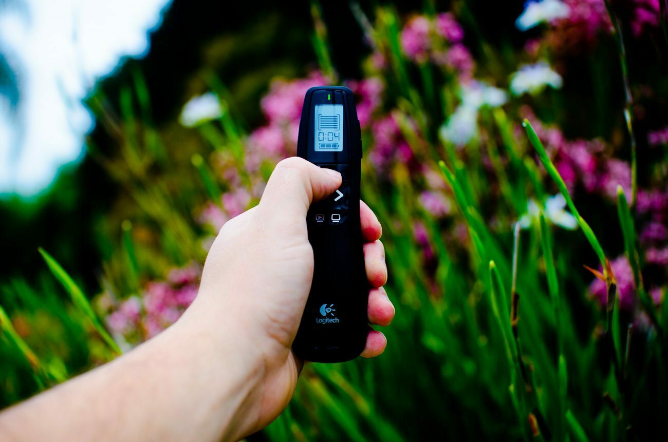 Logitech Professional Presenter R800 Review - Gadget Review