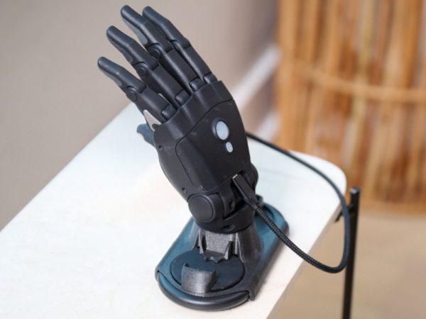 The Groundbreaking Hero Pro Bionic Arm Redefines Prosthetic Technology ...