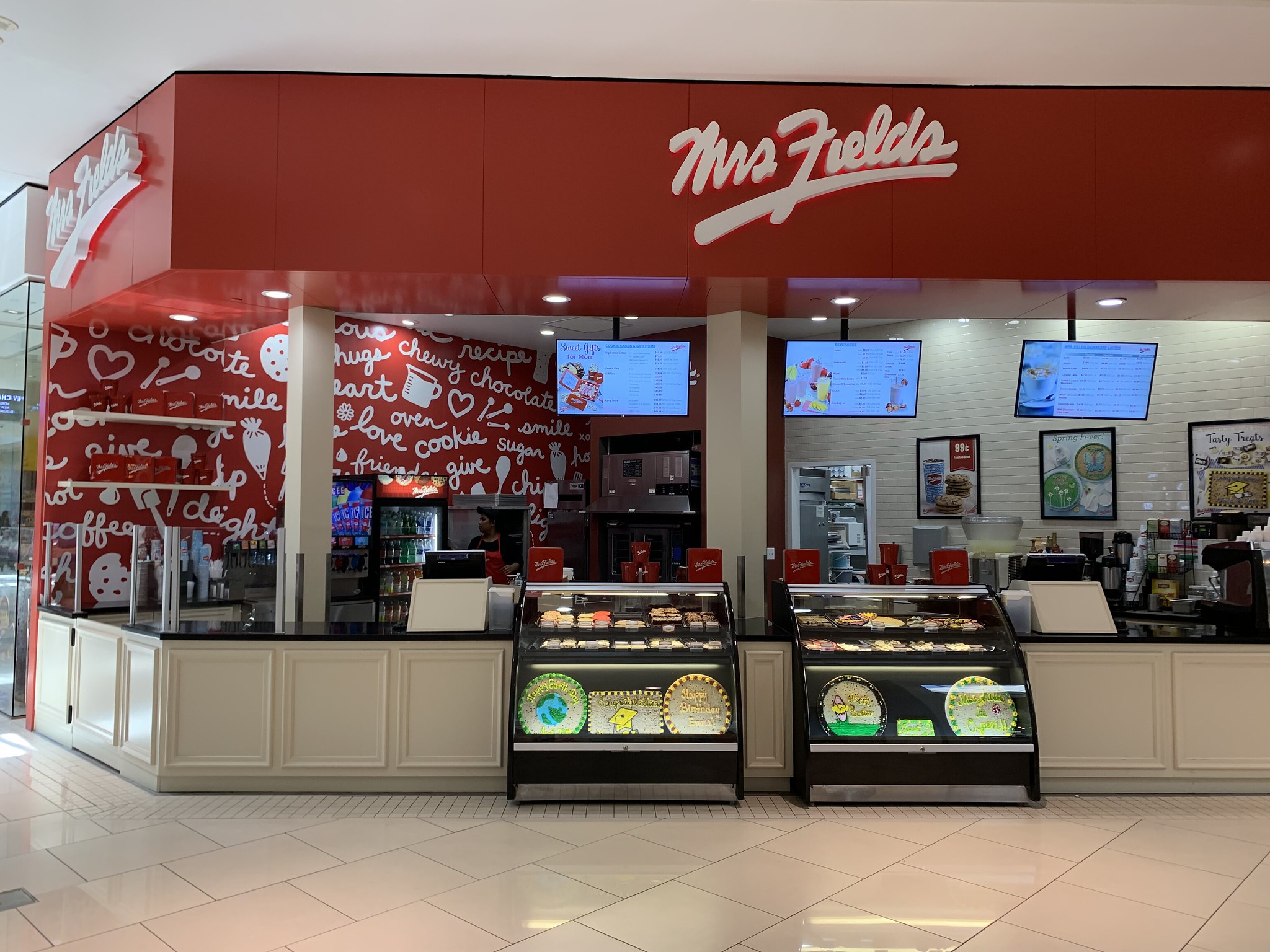 20 Forgotten Mall Restaurants You'll Never See Again - Gadget Review