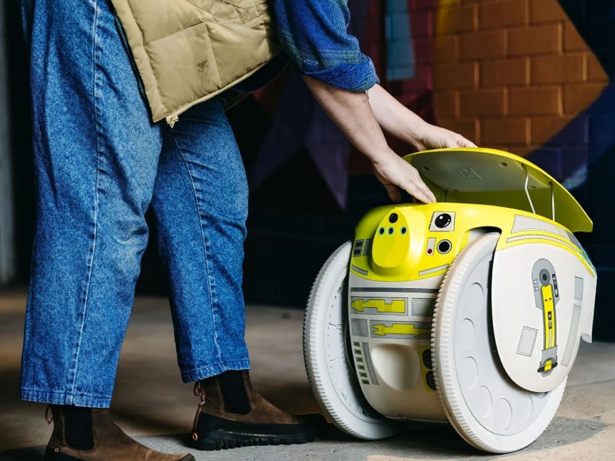 The GITA-MINI: Your Personal Star Wars Droid Companion - Gadget Review