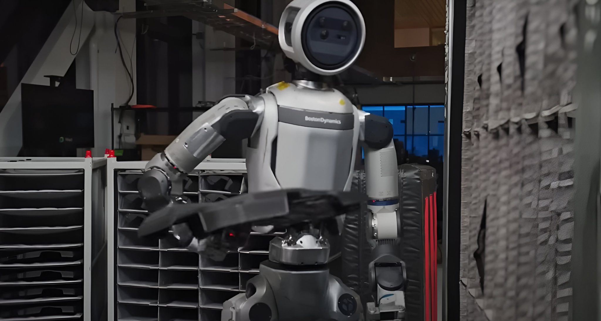 XPENG Advances Humanoid Robotics with Iron's Supercomputer Intelligence ...