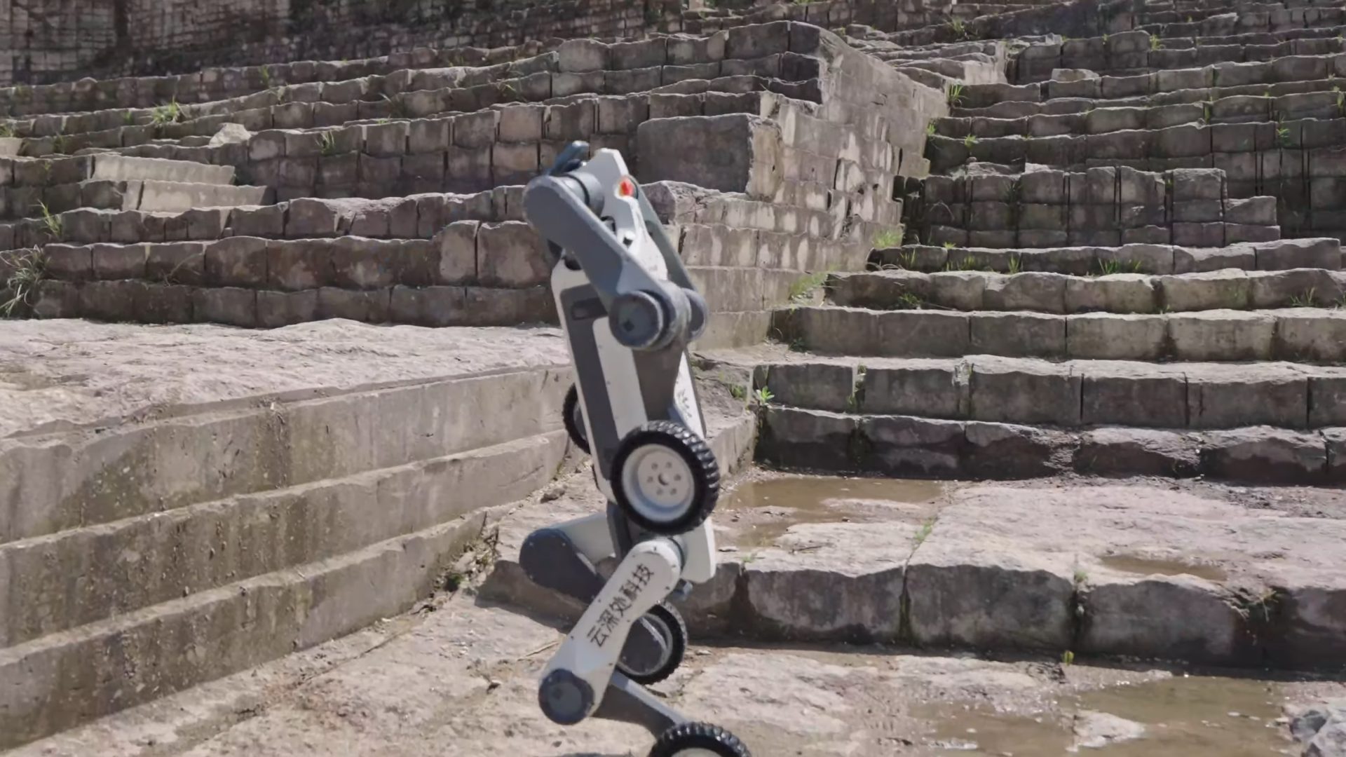 DEEP Robotics' Lynx M20 Conquers Earth's Most Punishing Terrains ...