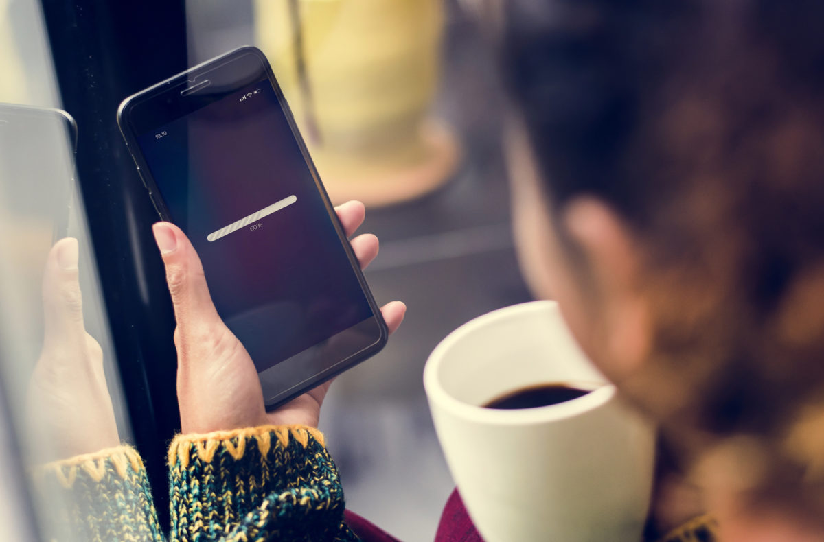 10 Easily Missed Signs Your Phone Has Been Hacked, According to a CIA ...