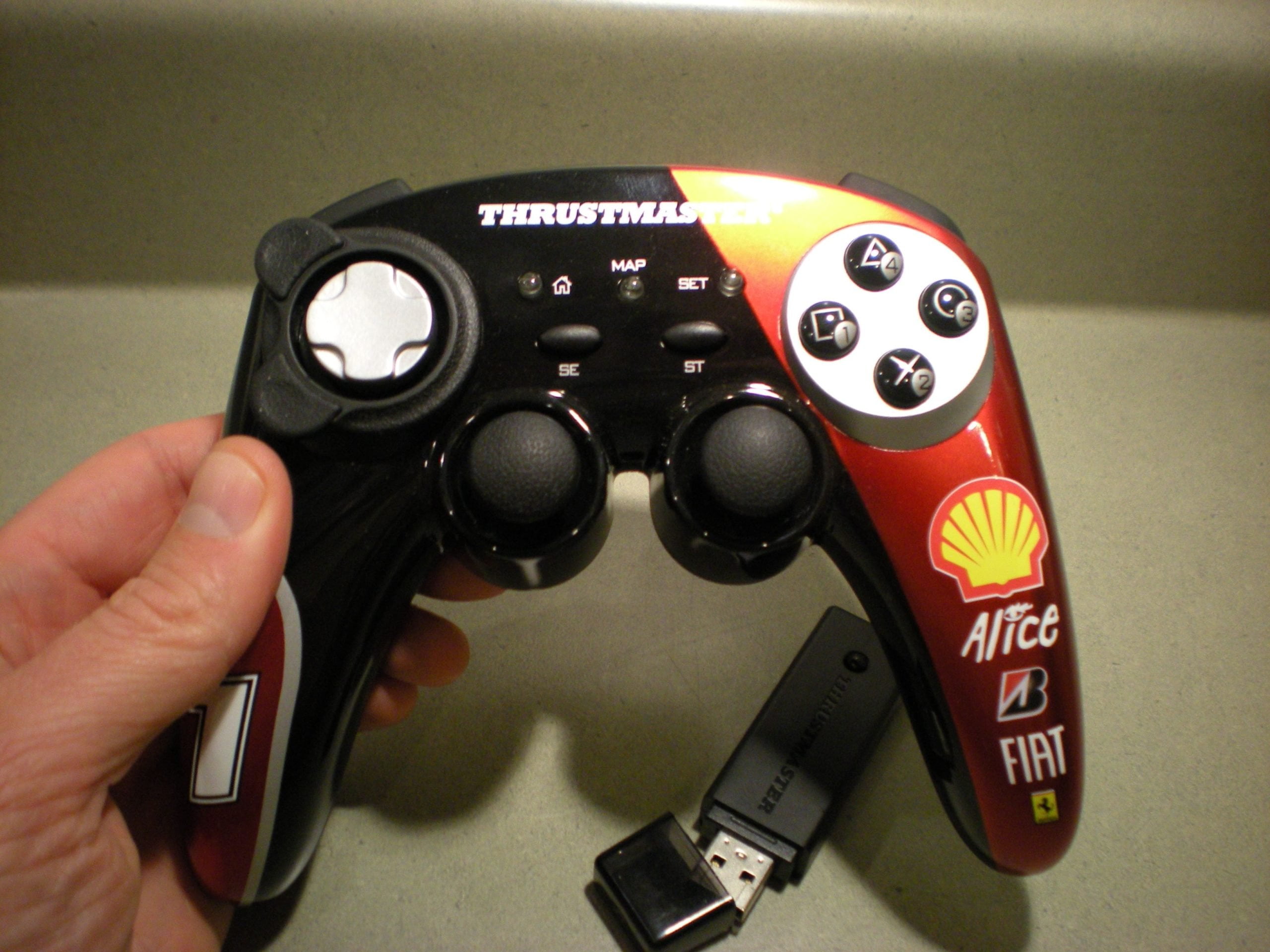 したレプリ Thrustmaster ジョイスティック Ferrari F1 Wheel Add-On(PC / PS3 / Xbox One / PS4) ステ :s ...