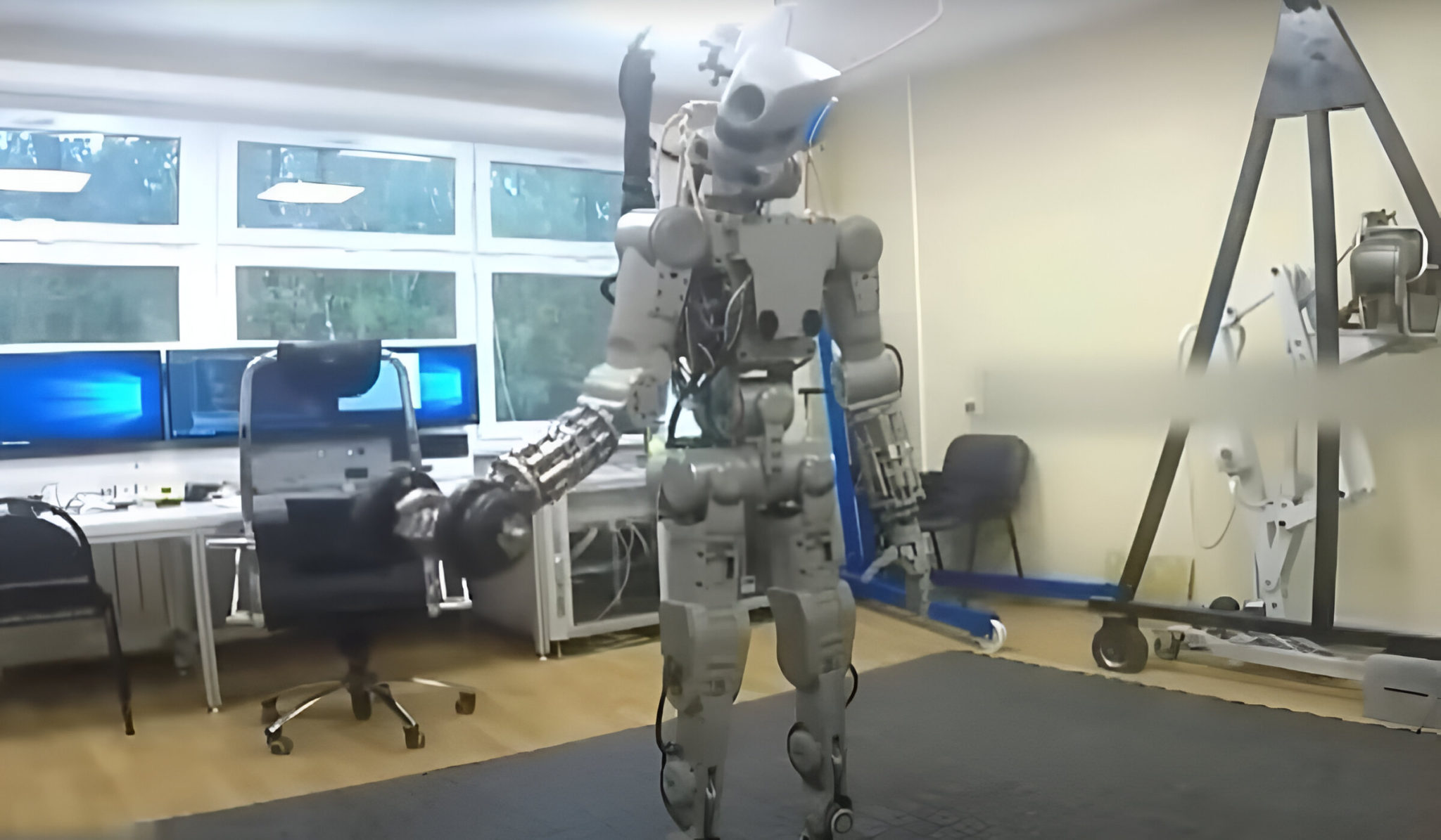 13 Most Incredible Giant Robots From Around the World - Gadget Review