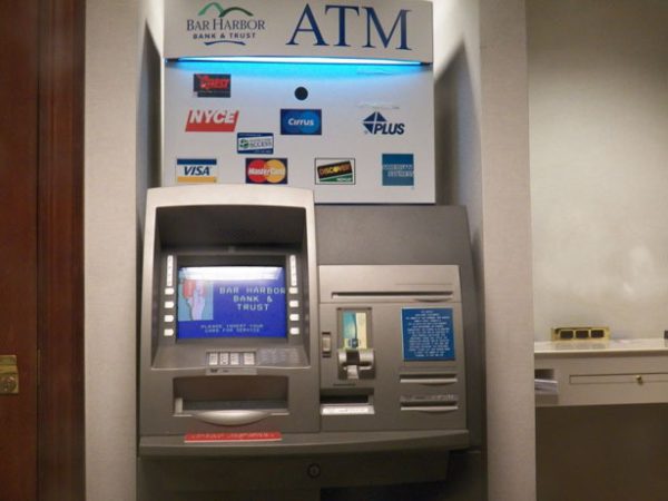 Your $35 Raspberry Pi Just Became a Bank Robber's Best Friend - Gadget ...
