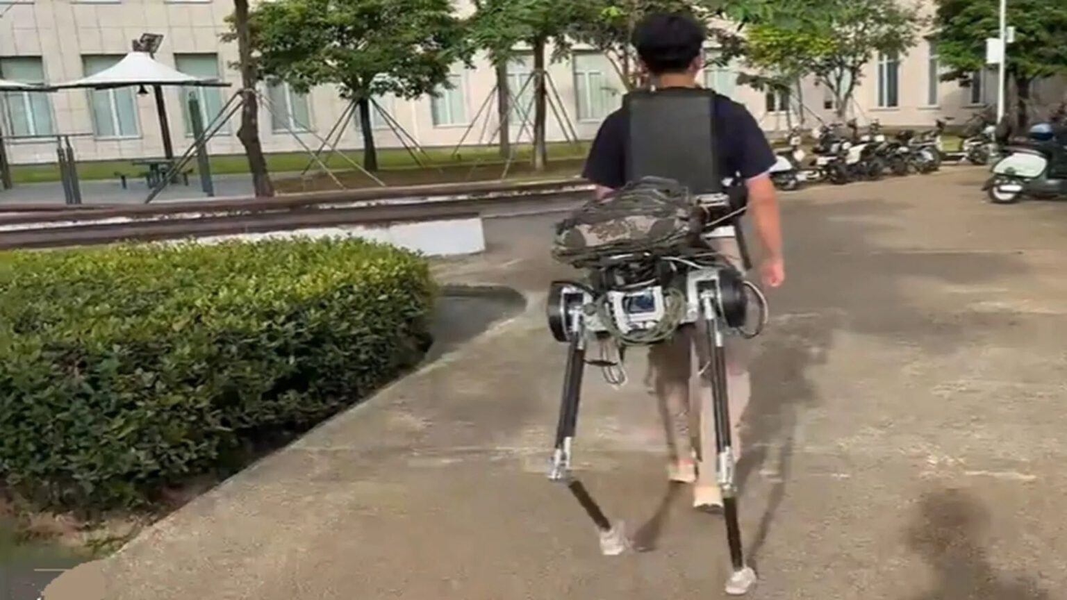 Scientists Create Robot Centaur Legs That Make Heavy Lifting a Breeze ...