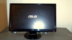 This One Cleaning Habit Destroys Every Computer Monitor (You Do It Too ...