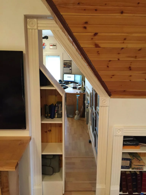 10 Incredible Hidden Doors (Libraries, Bookshelves, False Panels and ...