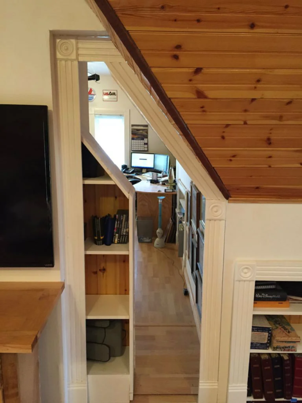 10 Incredible Hidden Doors (Libraries, Bookshelves, False Panels and ...