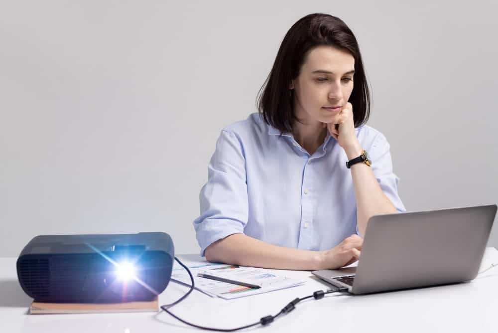 How To Increase The Resolution On A Projector Changing Projected Resolution