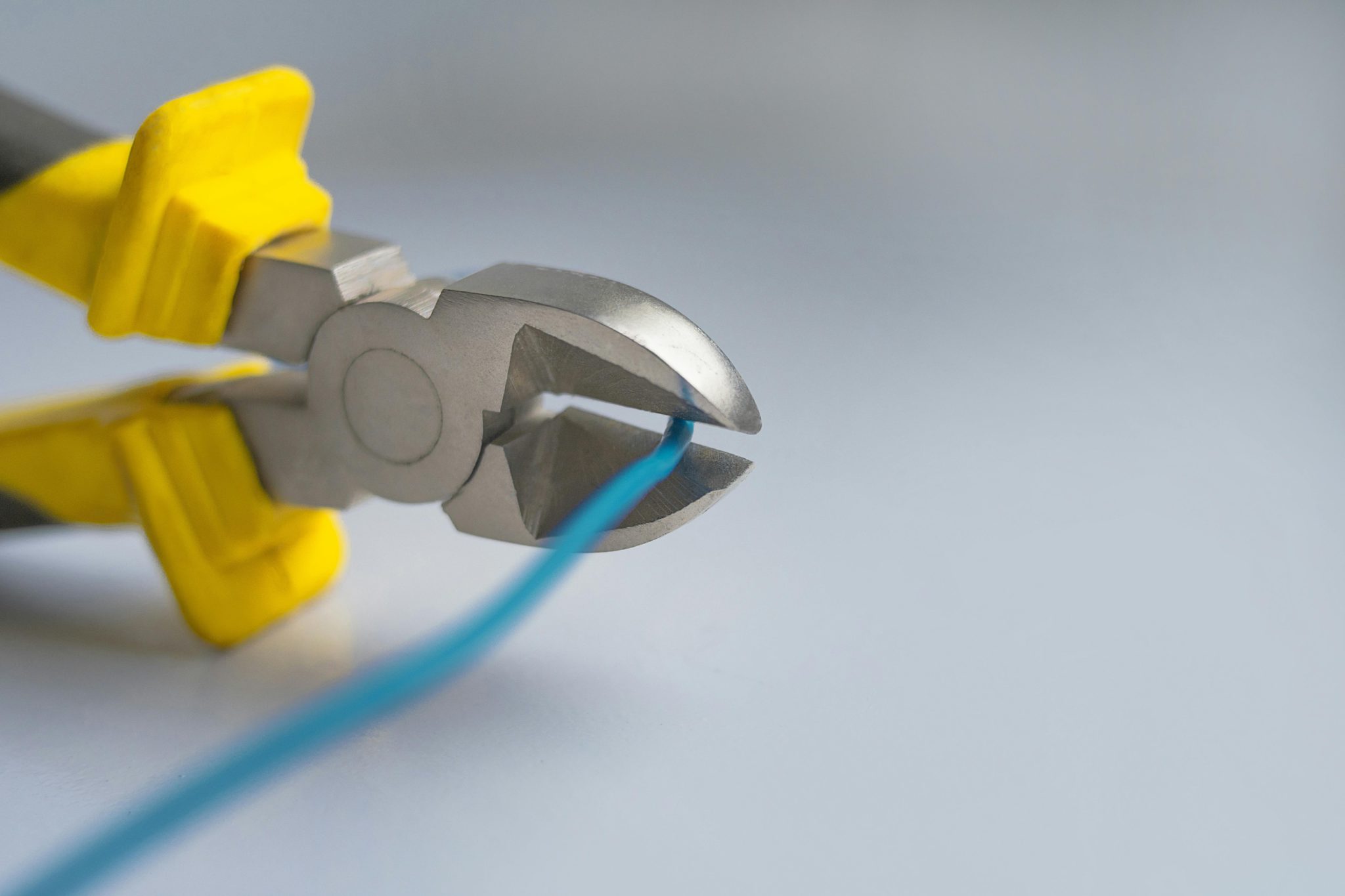 9 Things Your Wire Strippers Actually Do (And Why They’re Essential ...