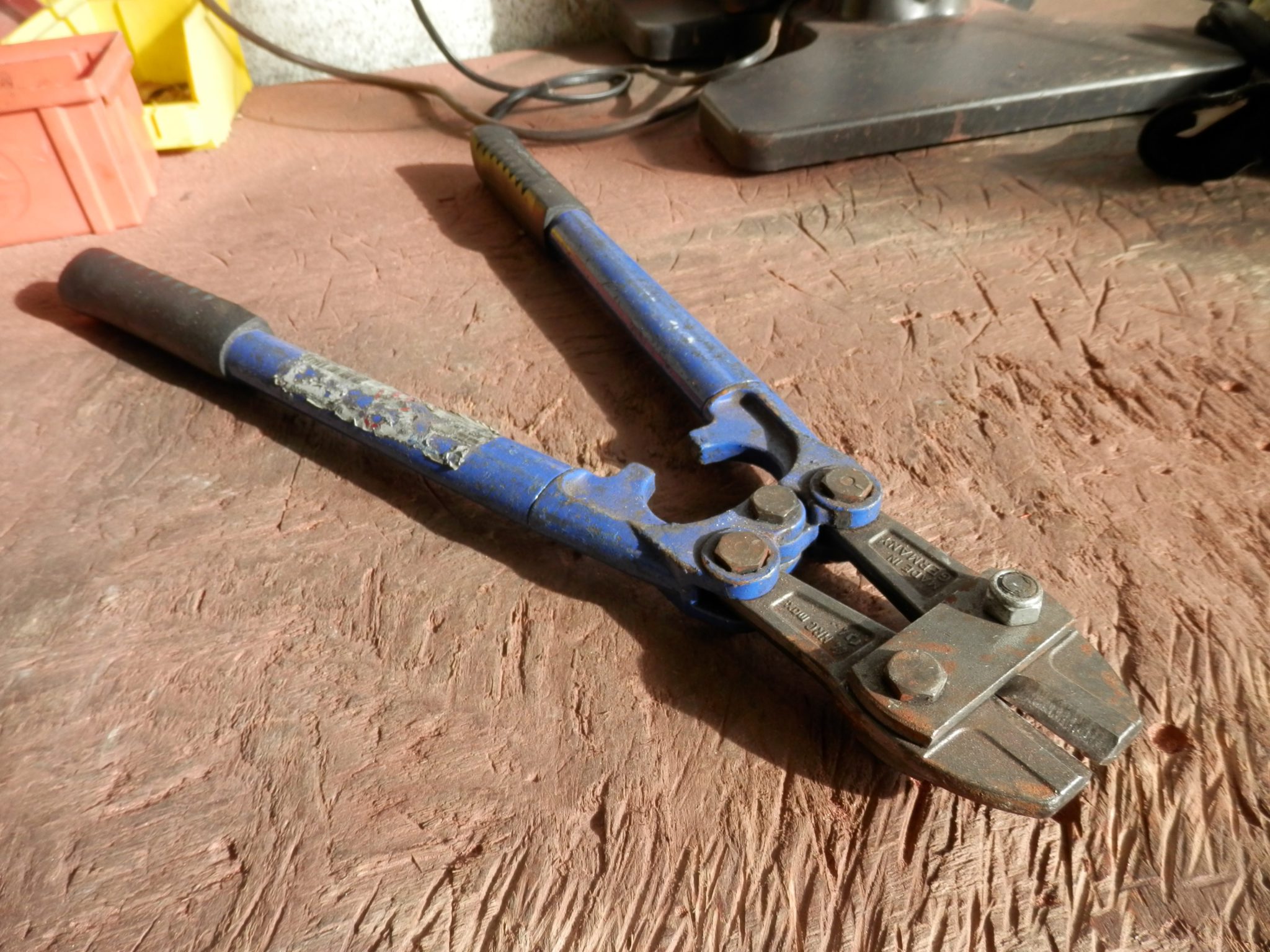 9 Things Your Wire Strippers Actually Do (And Why They’re Essential ...
