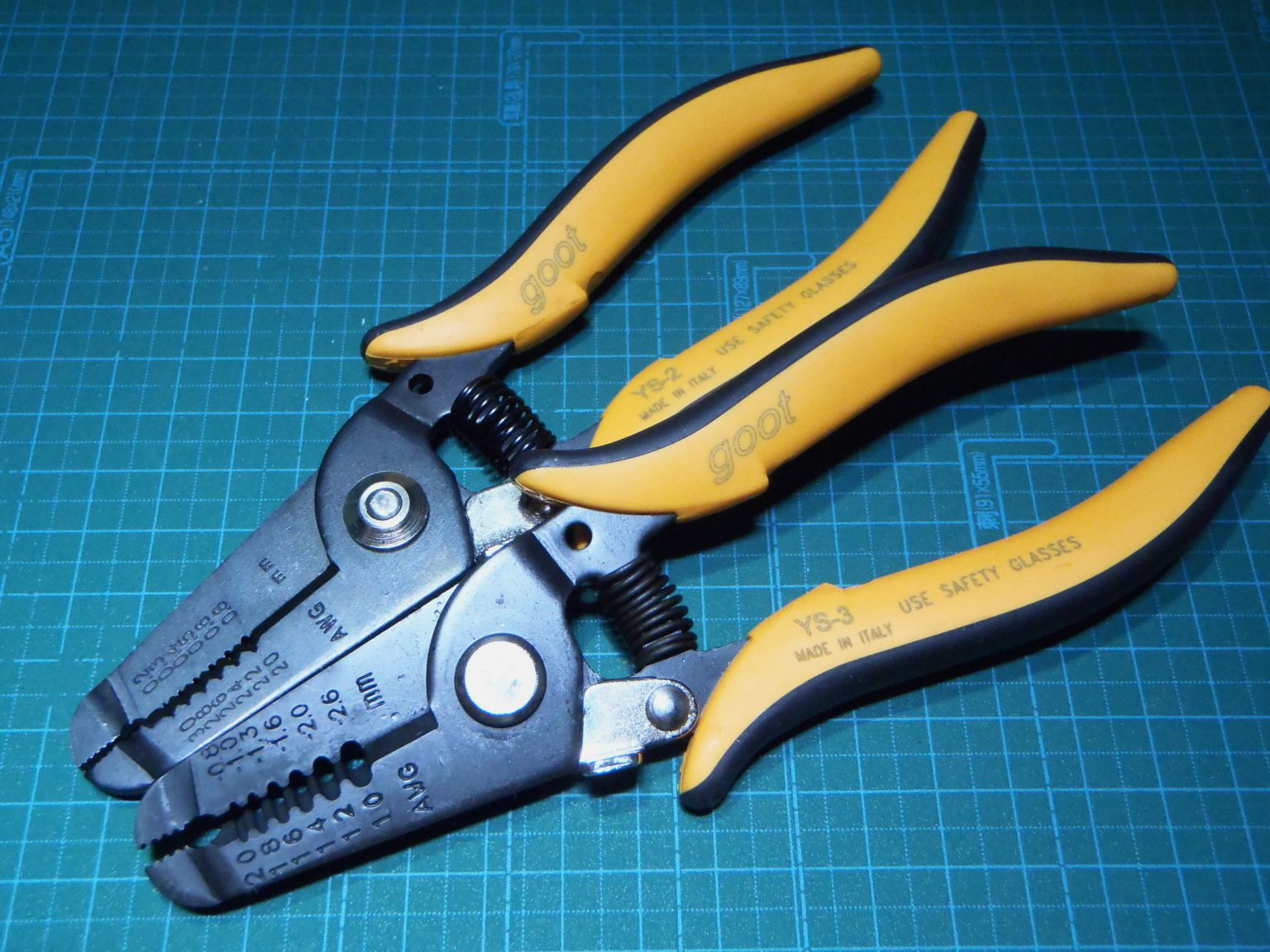 9 Things Your Wire Strippers Actually Do (And Why They’re Essential ...