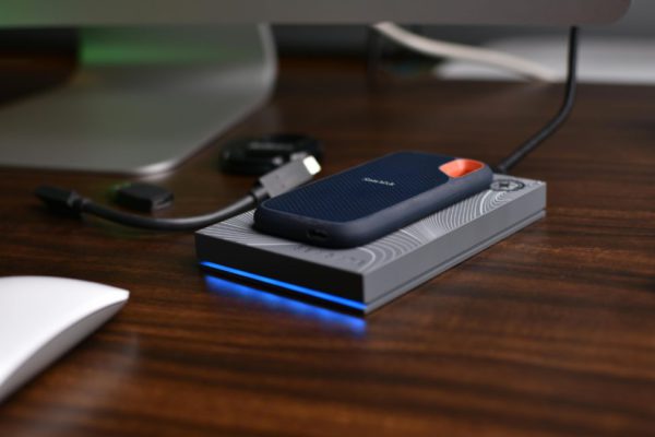 20 Pocket-Sized Travel Essentials Most People Overlook - Gadget Review