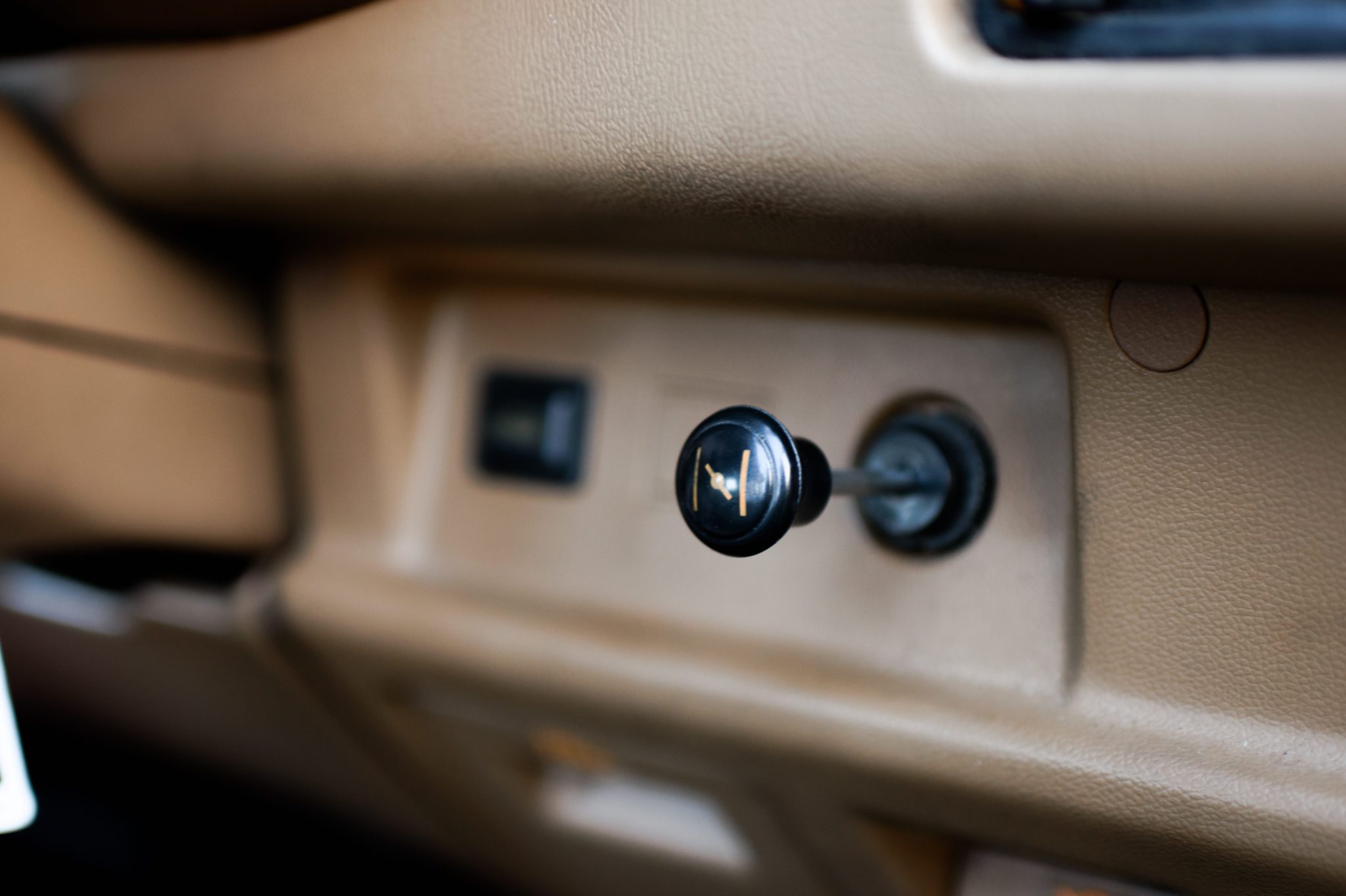 18 Analog Car Features That Prove Cars Used to Be Machines—Not Code ...