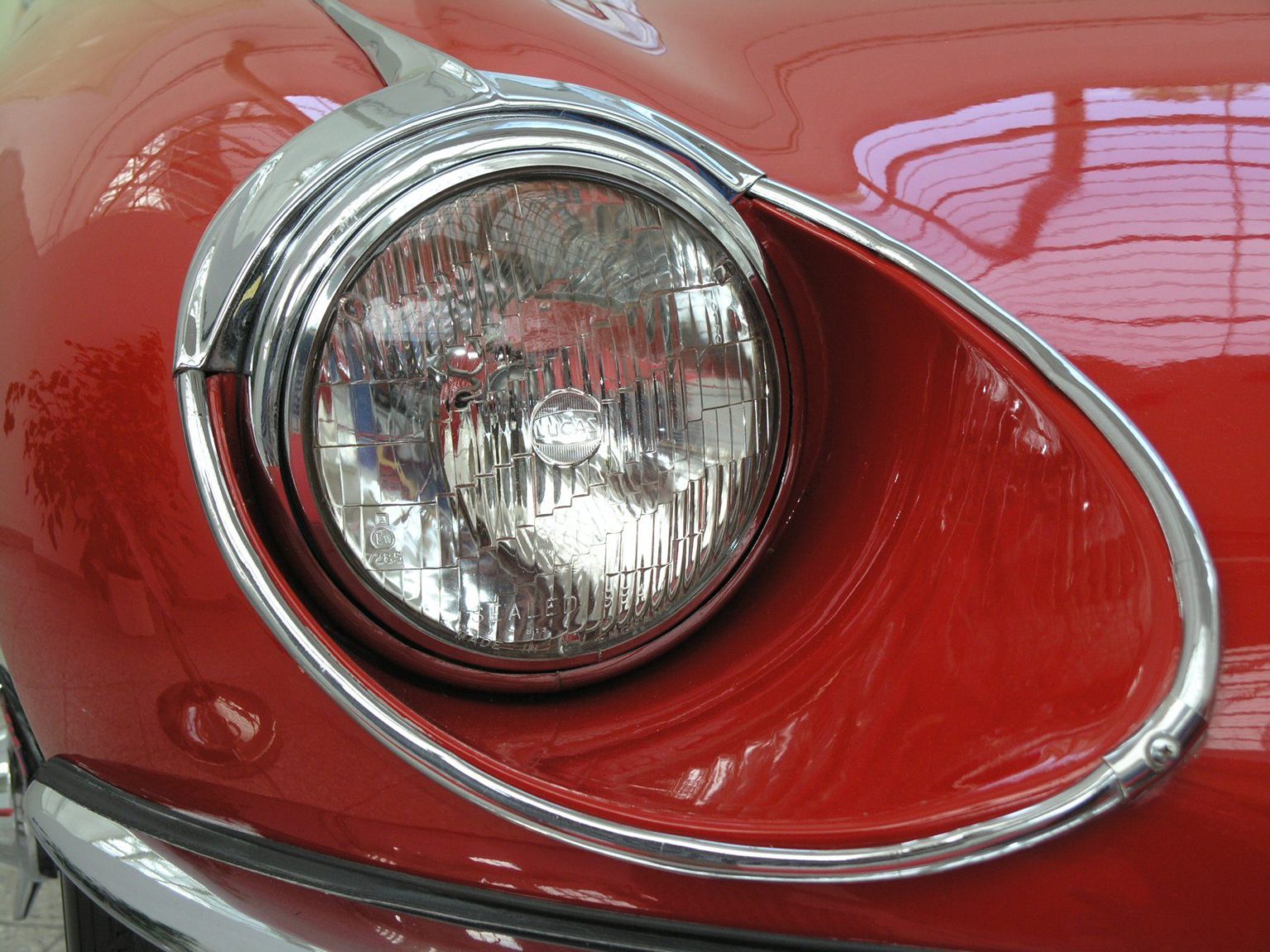 18 Analog Car Features That Prove Cars Used to Be Machines—Not Code ...
