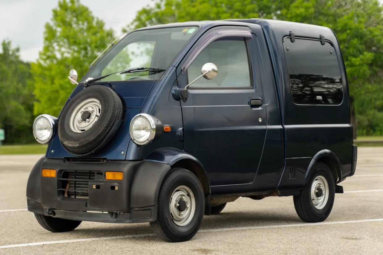 12 of the Strangest Cars Ever Made (and Why They Still Matter) - Gadget ...