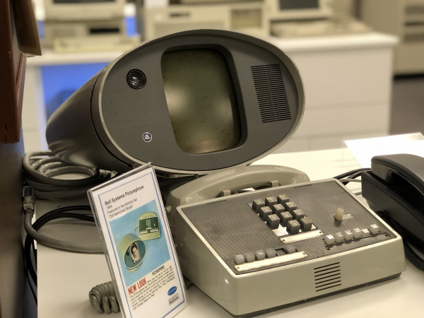 23 Iconic 1970s Gadgets That Were Way Ahead of Their Time - Gadget Review