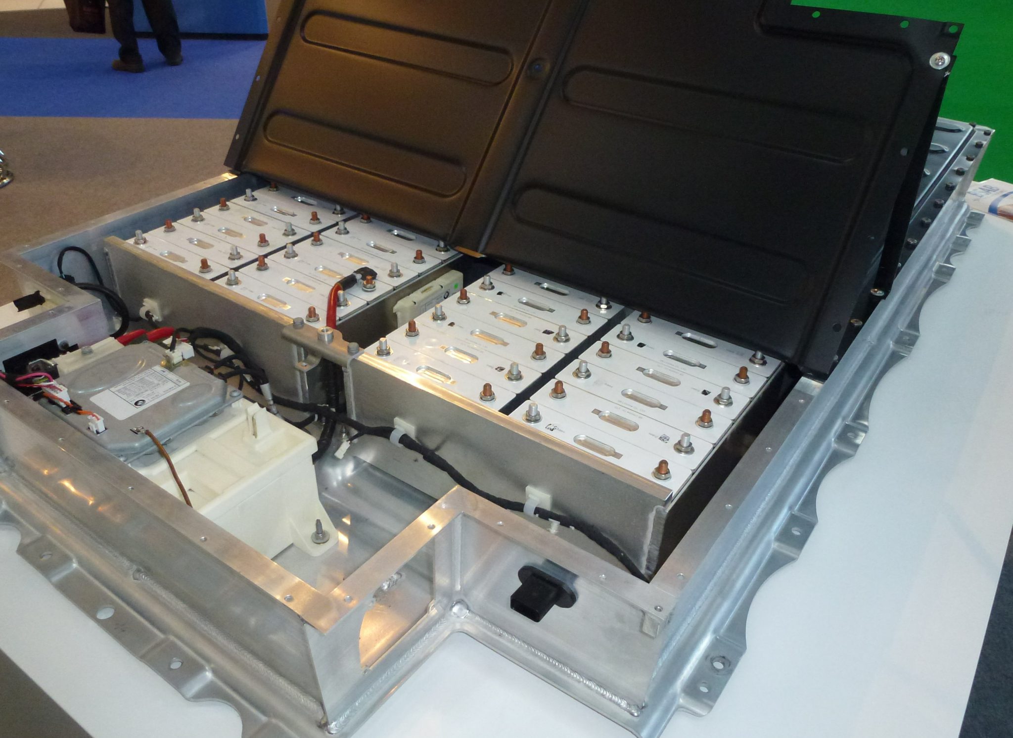 Dead EV Batteries Are Hoarding a Shocking Amount of Useful Lithium ...