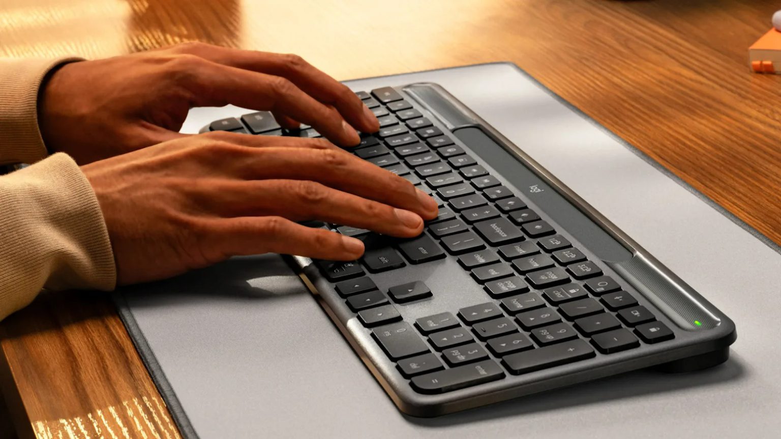 This Logitech Keyboard Runs on Your Crappy Office Lighting - Forever ...