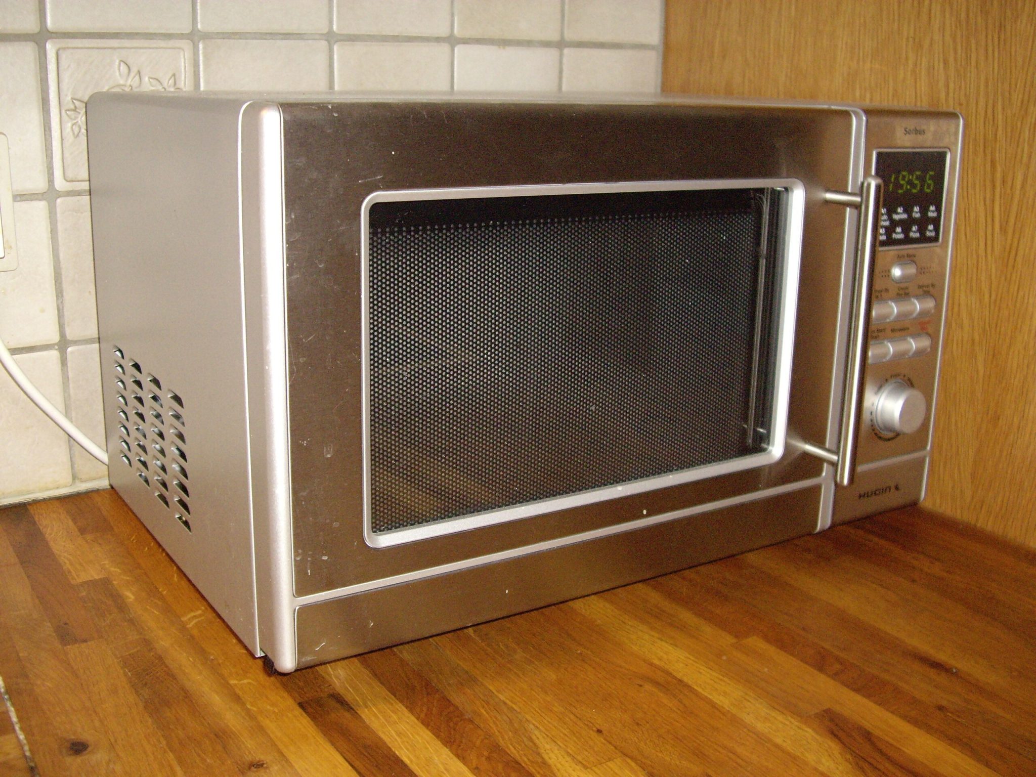 Why Gen Z Turned Its Back on Microwaves - Gadget Review