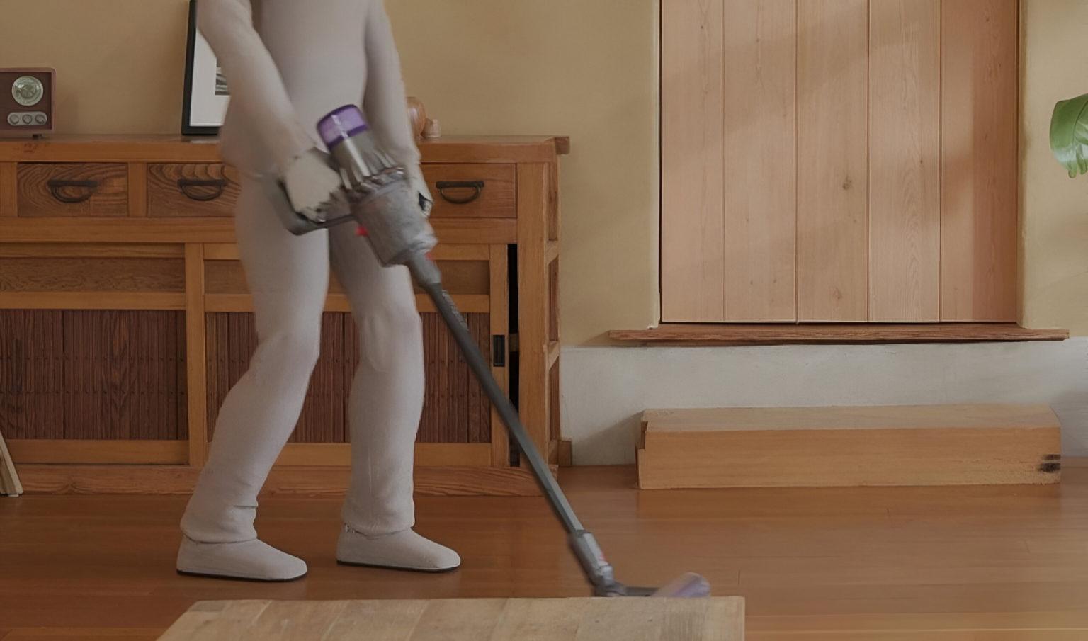 The NEO Gamma: Reimagining Humanoid Robots for the Home - Gadget Review