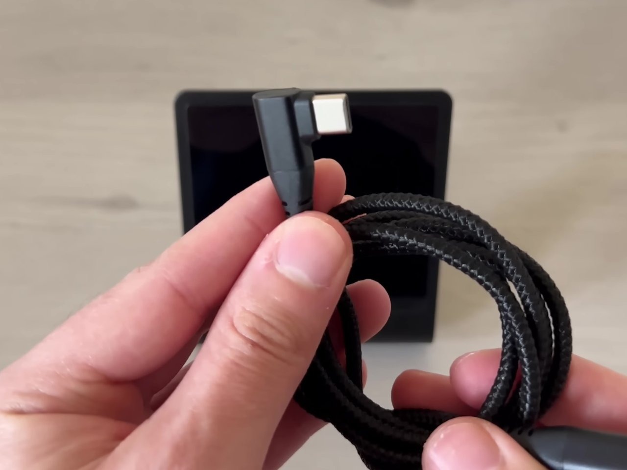 PrestoDeck: The Mini Spotify Display Your Messy Desk Actually Deserves ...
