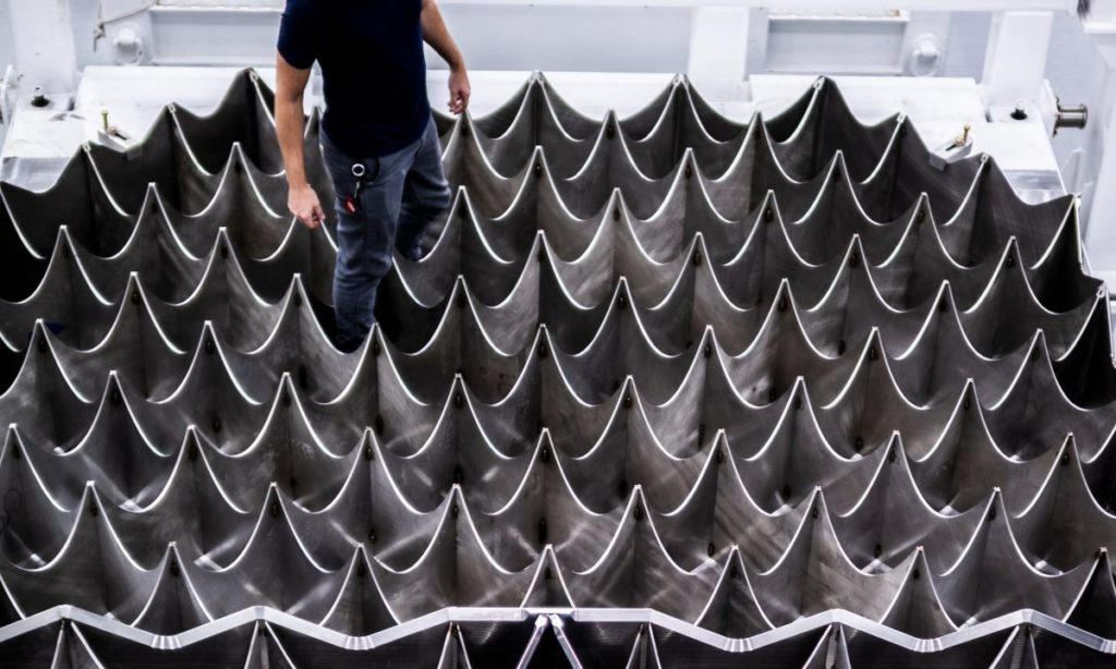 SpaceX's Grid Fins Just Got Supersized—And There's a Good Reason ...