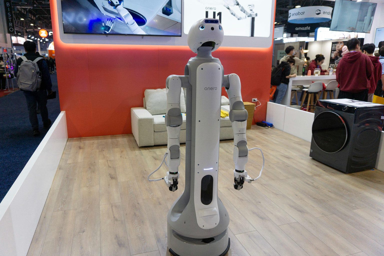 CES 2026’s $10,000 Household Robot Hero: It Finally Handles Real Chores ...
