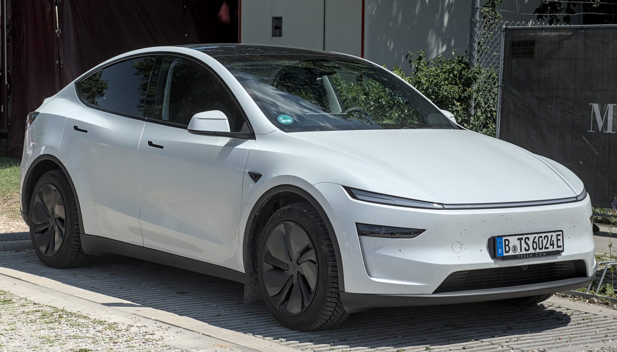 Tesla Austin Robotaxis Crash Within Days, Reigniting Safety Debate ...