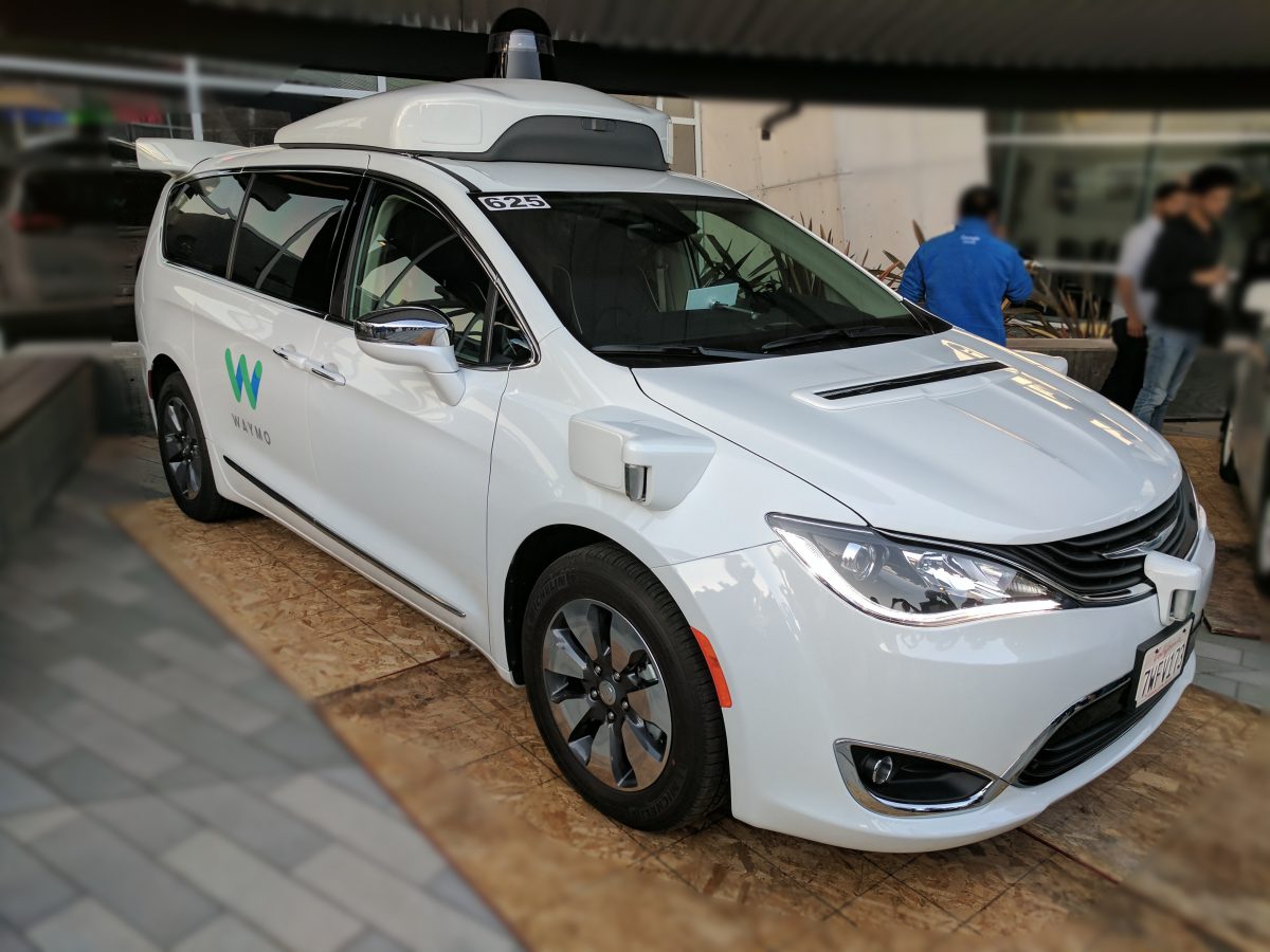 Waymo and Lyft Bring Robotaxis to Nashville by 2026 - Gadget Review
