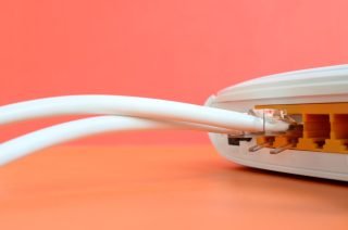 WiFi Router Vs. Extender | What are the Differences?